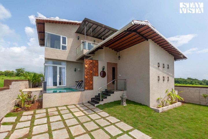Stayvista's Coral Breeze With Plunge Pool, Games Room, Projector Setup, Proximity To Secluded Beach - Dapoli