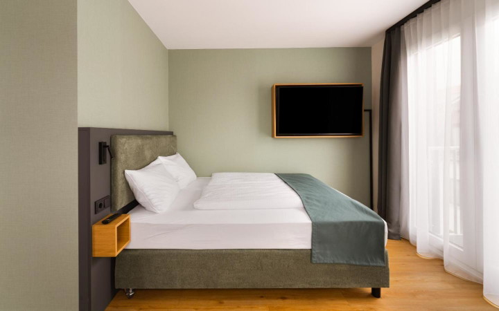 Limehome Munich Schwanthalerstr - Baviera