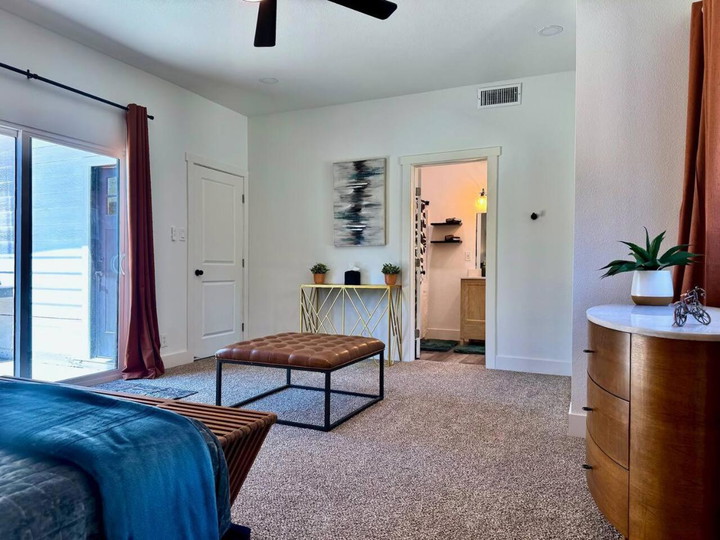Pool Remodeled 4 Bedroom Carmichael Home - Sacramento, CA