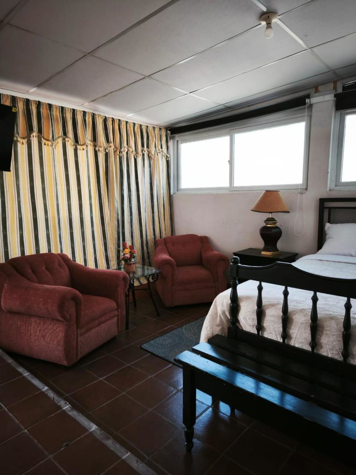 Nirvana 2, Habitación Doble Con Todos Sus Servicios - Guatemala City