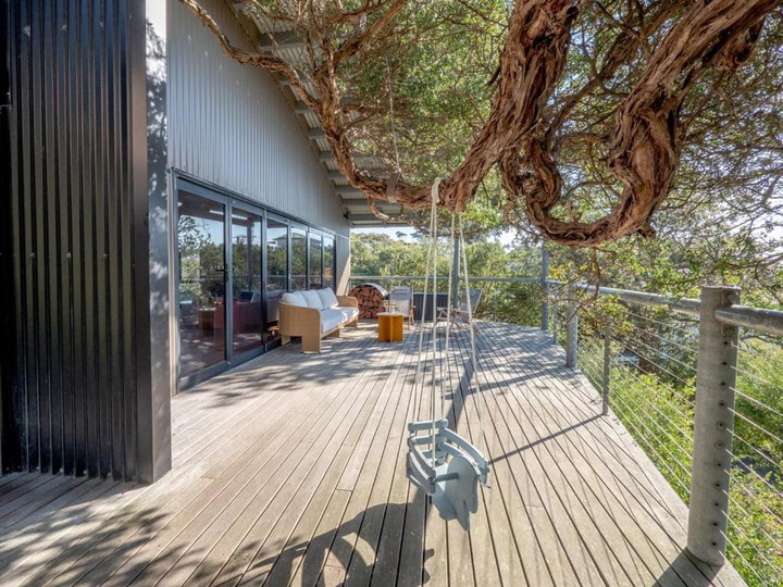 Unique Coastal Retreat - Venus Bay