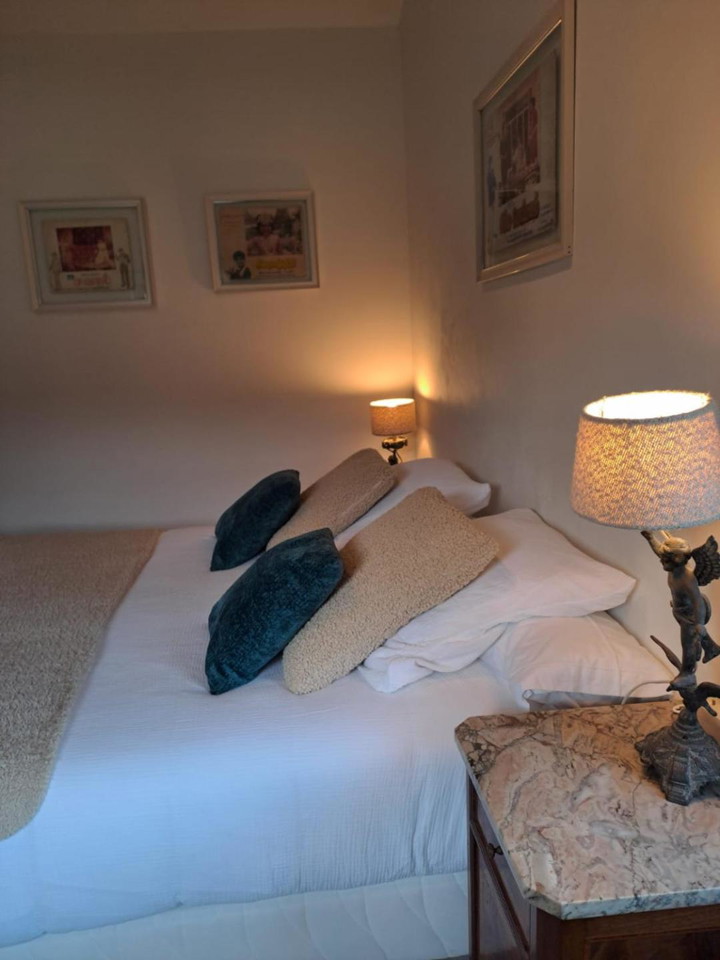 Chambres D Hotes Near Mâcon With Secure Parking - Ain