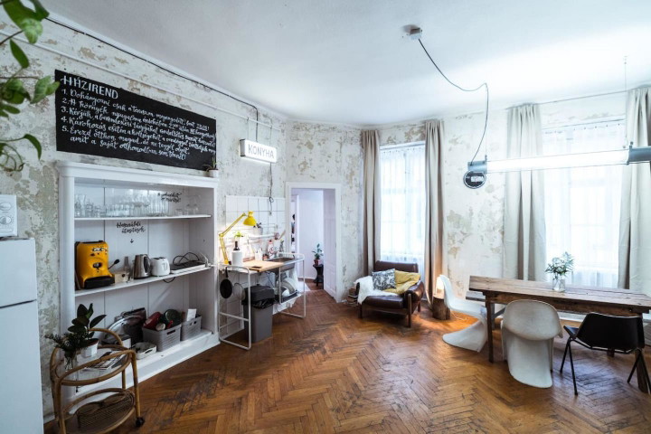 A Szoba Apartman - Pécs