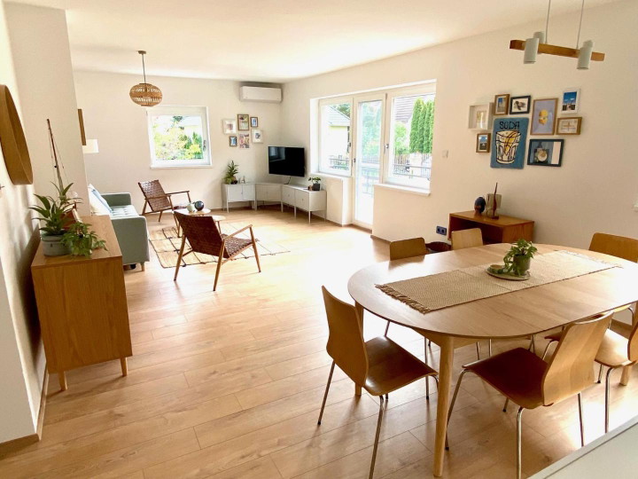 Ablakalúdra Aszófői Apartmanok - Balatonföldvár