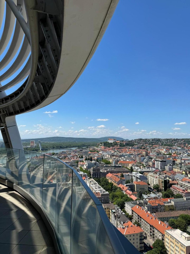 Skypark 1 With Free Parking - Bratislava