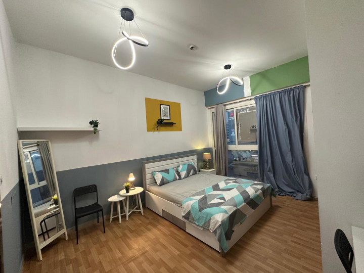 Room With Attached Bathroom Near Mall Of The Emirates - Dubái