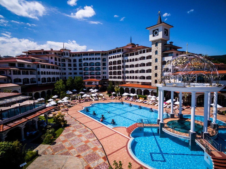 Helena Sands - Bulgaria