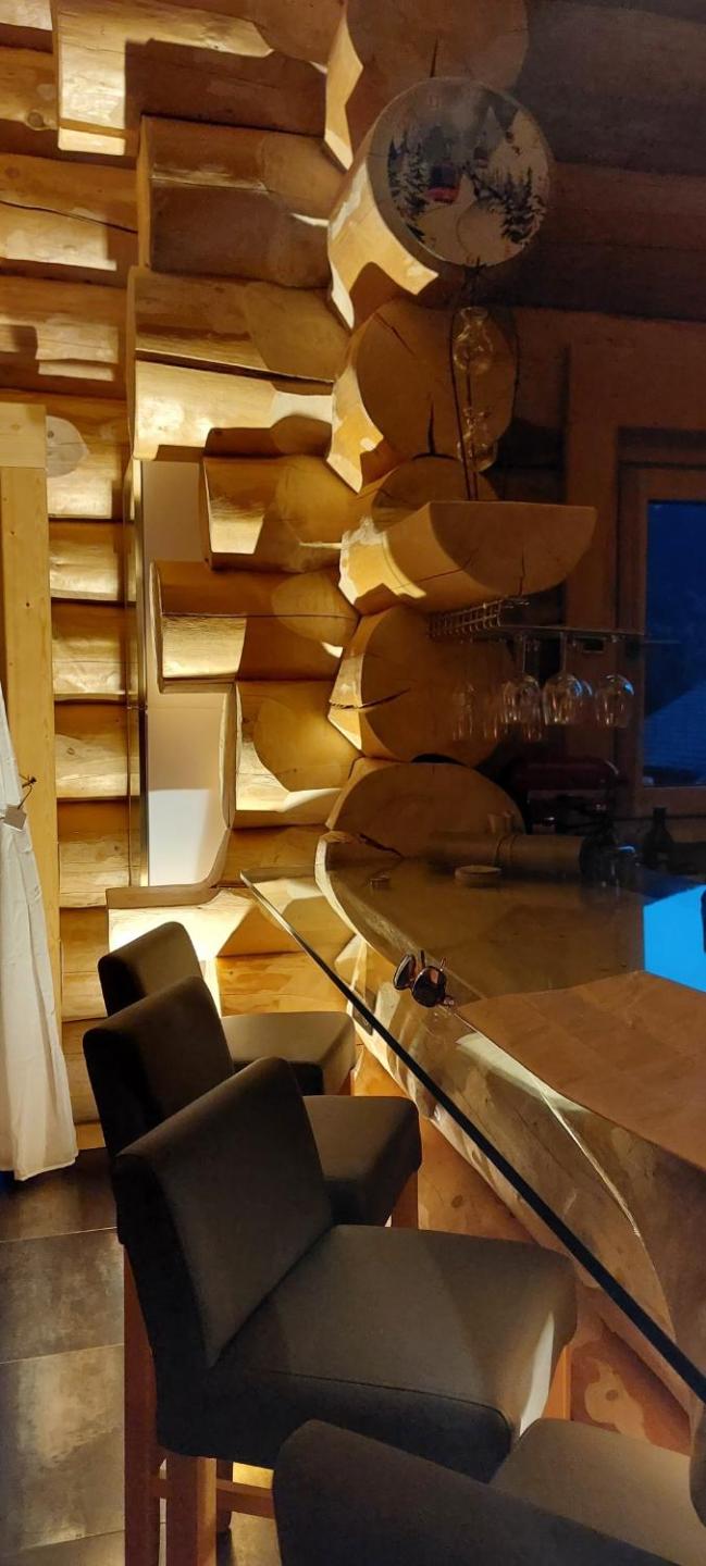 Chalet Anzac Chalet 5 Etoiles En Rondins Tout Neuf Unique Dans Les Aravis - Manigod