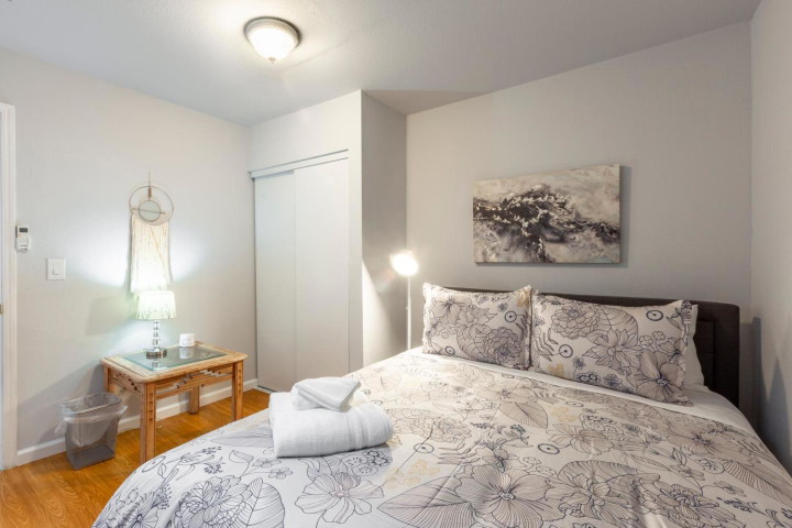 @ Marbella Lane 3br House In Downtown Redwood City - San Mateo, CA