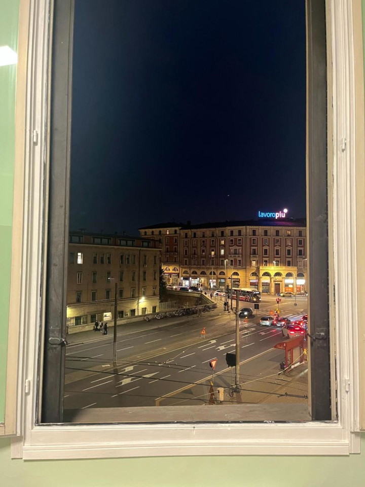 150 Passi Dalla Stazione Di Bologna - Bologna