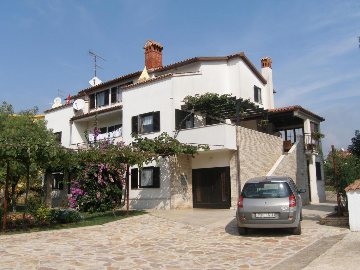 Nice And Cozy Apartment Ferry In Medulin - Premantura