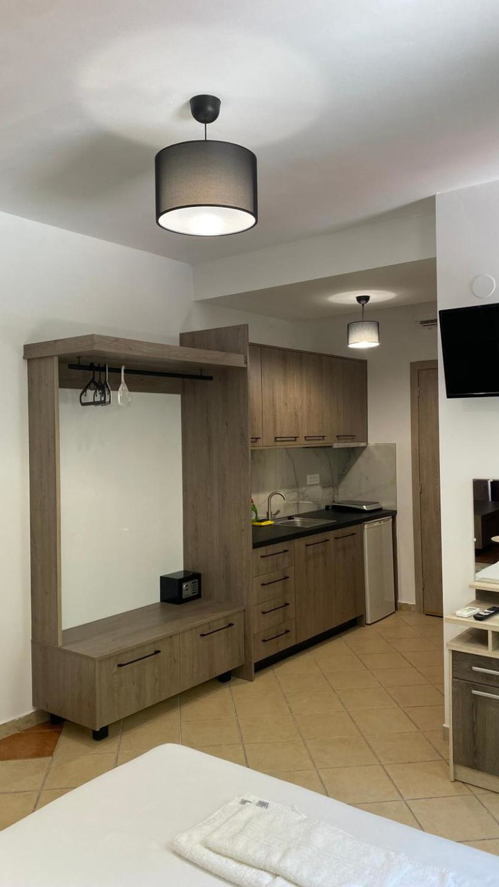 Emerald Suites - Greece