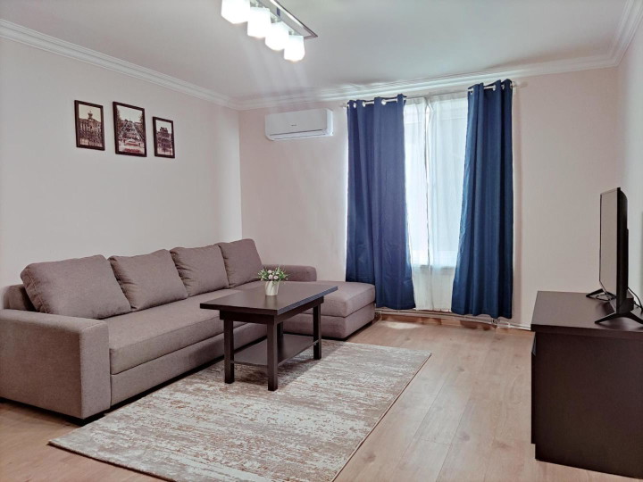 Renovated 1 Bedroom With King Size Bed In Kentron - Jerewan