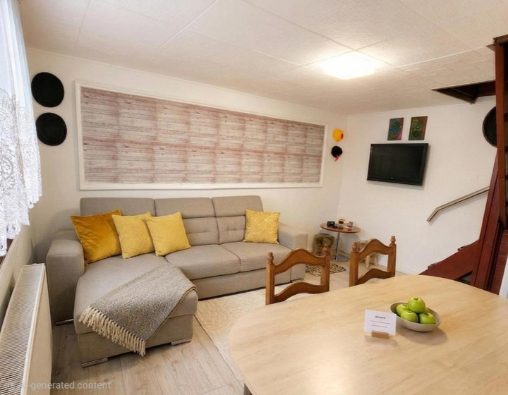 Charming Central Stay & Parking - 2 Bedroom House - Brassó
