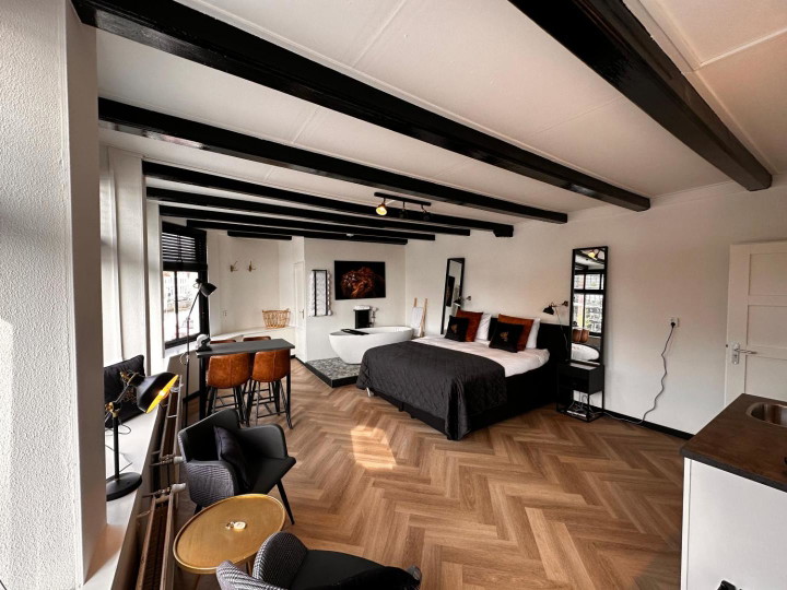 Borrel & Bed Onder Zeil - Zwolle
