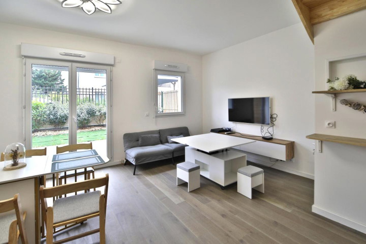 La Maison D'iris - Proche Golf Et Rer A - Suresnes