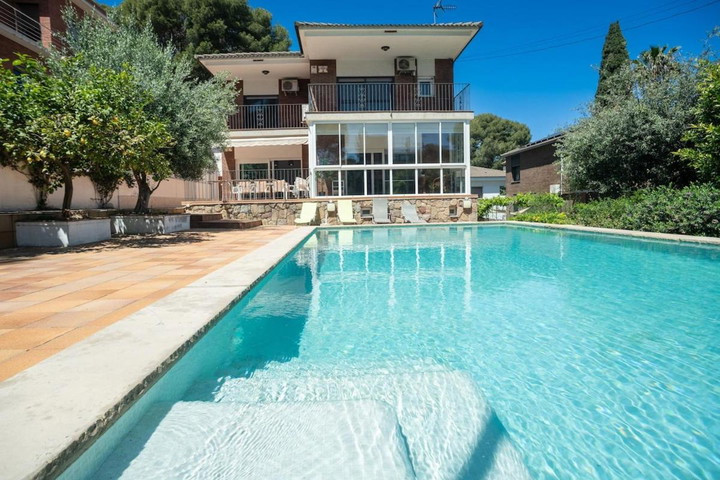 Elis House Piscina Privada Villa Mediterránea - Castelldefels