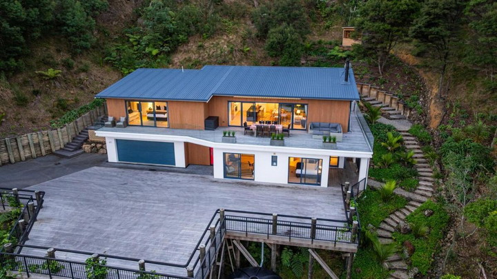 Russell Accommodation - Flagstaff Hill Estate- 4 Bedroom - Luxury - Waitangi