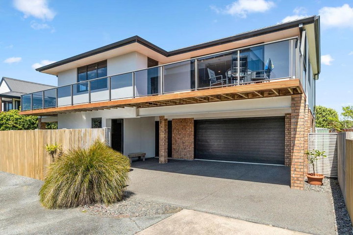 Sparkling Ocean Views - Papamoa Holiday House - Te Puke