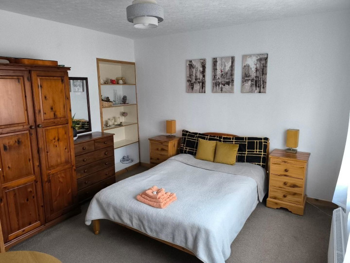 Double Room Private Bathroom Value12 Edinburgh Airport 8mi - Dunfermline