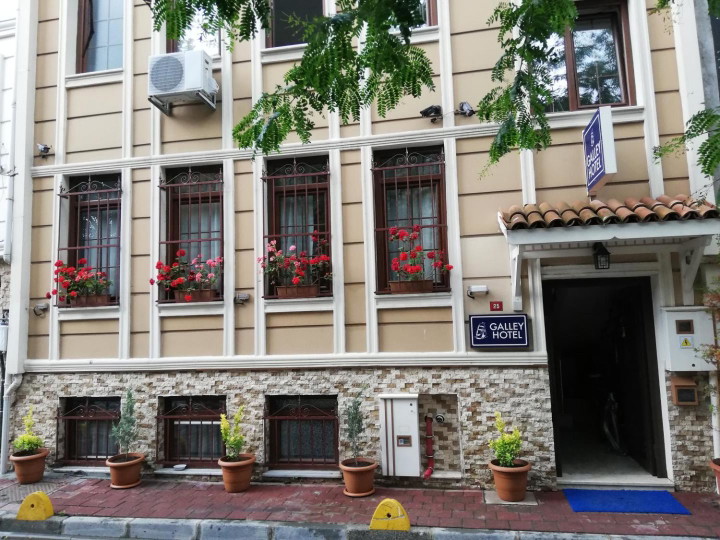 Galley Hotel - Sultangazi