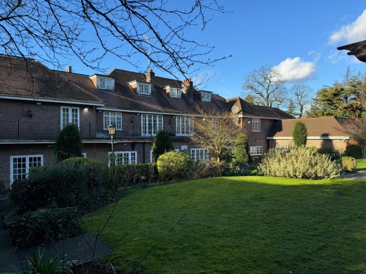 The Bishop - Edgware
