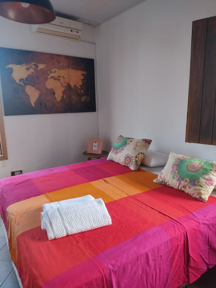 Apartamento Charmoso - Localização Privilegiada Enfrente Aeroporto - Perto De Tudo - 2 Minutos Orla Mar - Ar Cond, Frigobar, Tv 50, Wifi - Bahia