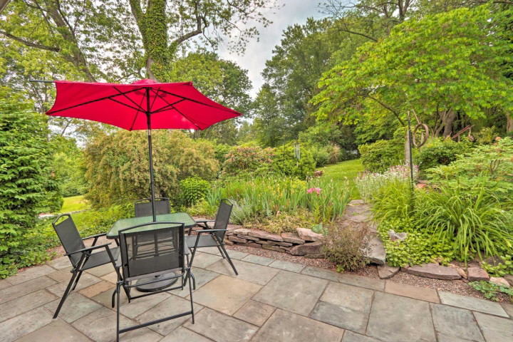 Charming Abode W/ Patio - Walk To Town + River! - Stockton, NJ