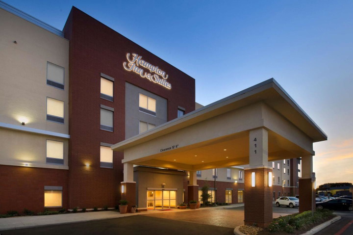 Hampton Inn & Suites San Antonio-downtown/market Square - San Antonio, TX