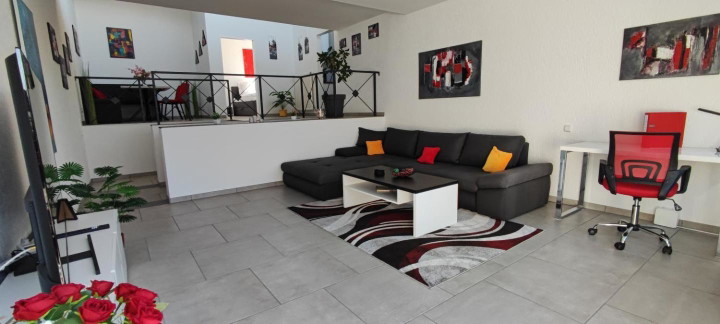Moderne Doppelhaushälfte Mit Süd-west-terrasse - Düsseldorf