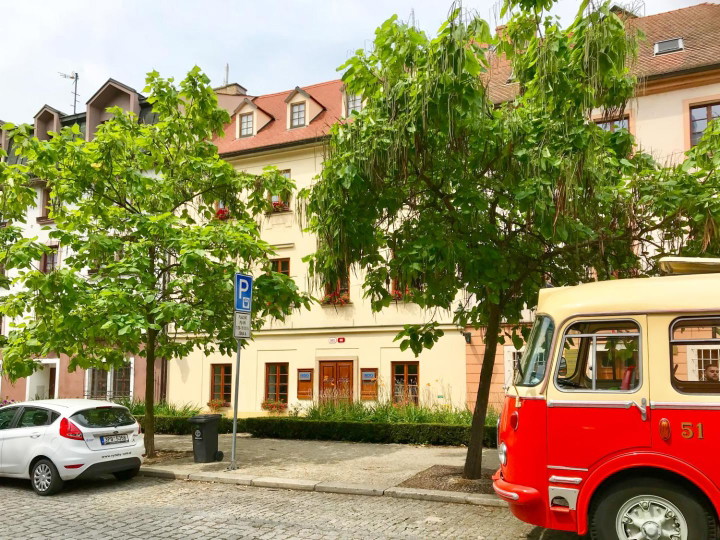 Golden Wood Apartments - Pilsen