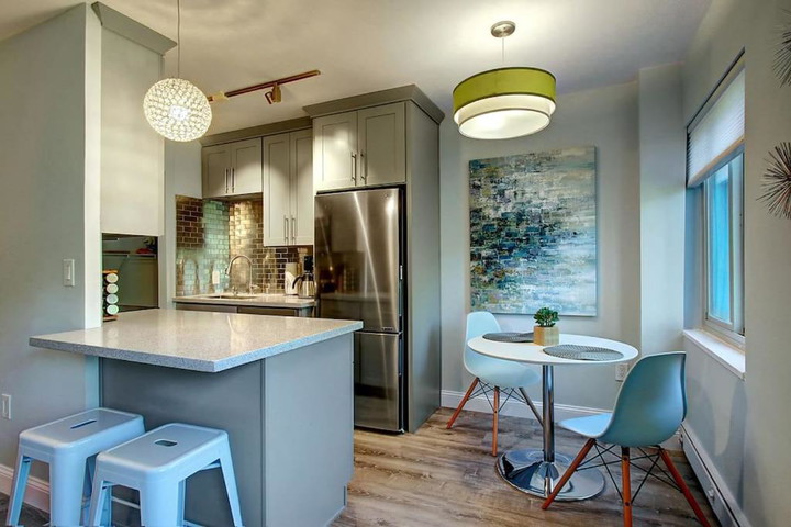 Modern Coastal Downtown, King Bed, Work Desk, Kitchen - レントン, WA
