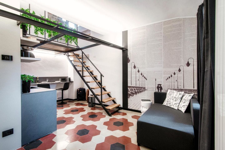 La Casa Dei Viaggiatori By "The House Of Travelers" - Como