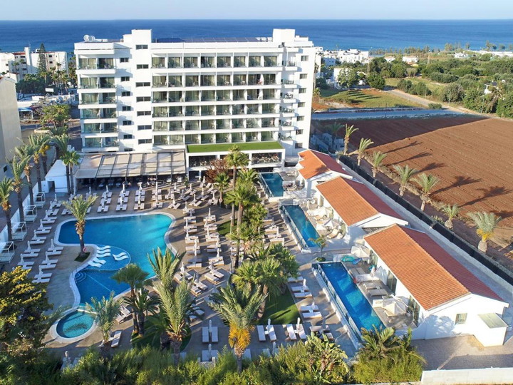 Bohemian Gardens Hotel - Protaras