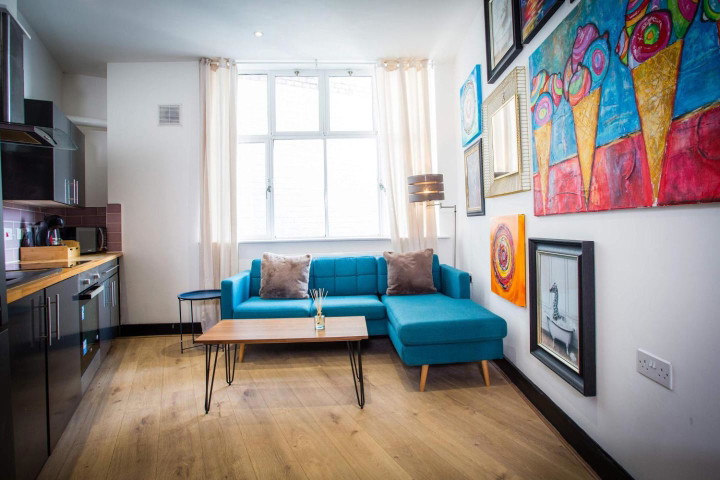 The Warldorf, King Size And Twin Apartment By The Hive Wa1 - Warrington
