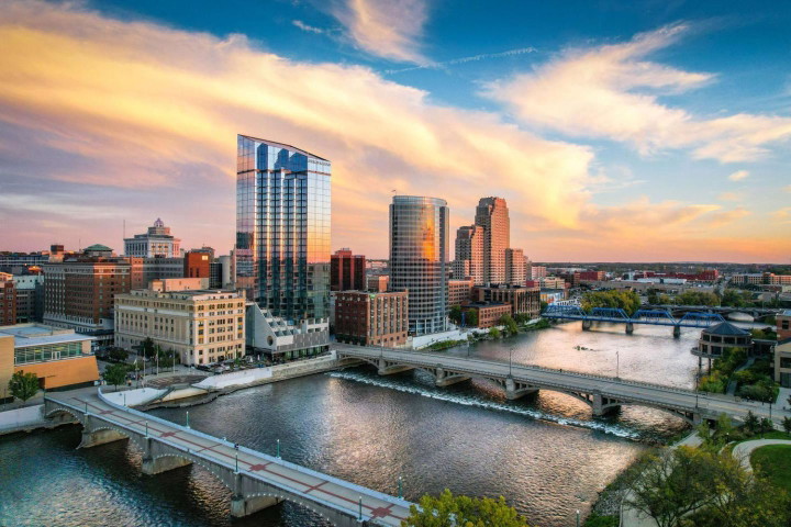 Amway Grand Plaza Hotel, Curio Collection By Hilton - Grand Rapids, MI
