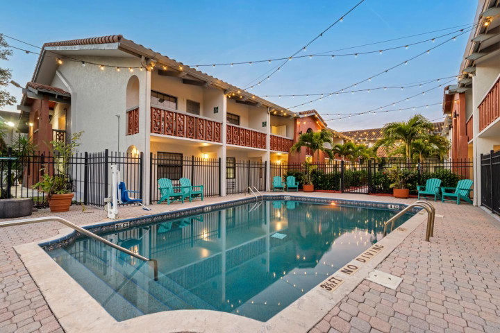 Clarion Pointe Tampa-brandon Near Fairgrounds And Casino - Tampa, FL