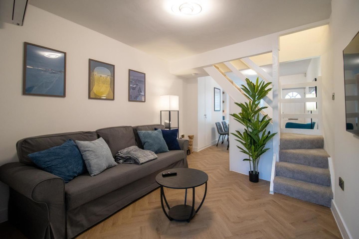 Perfect Booking 2-bed Near Folkestone Harbour - Folkestone