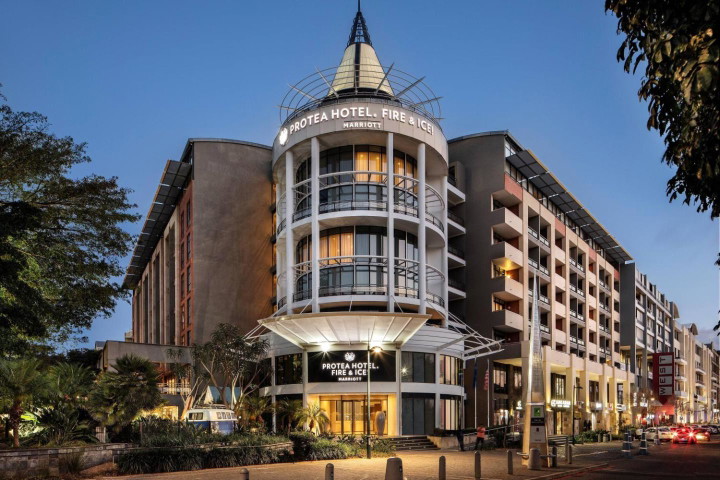 Protea Hotel Fire & Ice! By Marriott Durban Umhlanga Ridge - Umhlanga