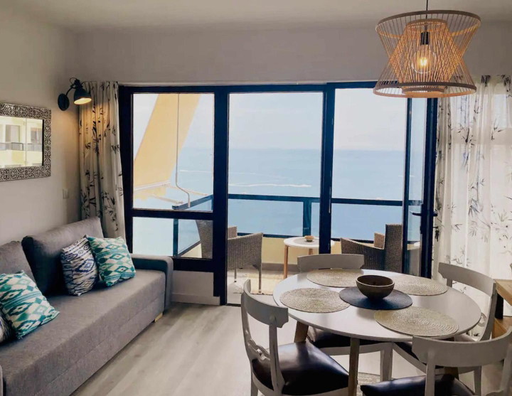 Precioso Apartamento En Primera Línea De Playa - Benalmádena