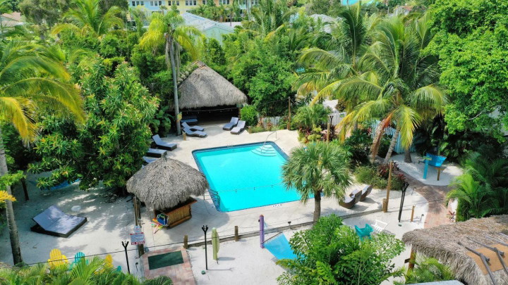 Siesta Key Palms Resort - Lakewood Ranch, FL
