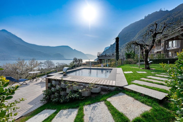 Villa Vittoria With Private Heated Pool & Shared Sauna - Bellagio Village Residence - Abbadia Lariana