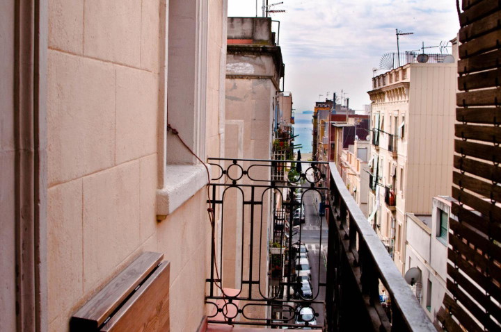 Barceloneta Suites Apartments Beach - Barcelona