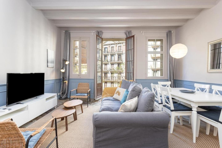 Classic Apartment With Terrace - Barcelona