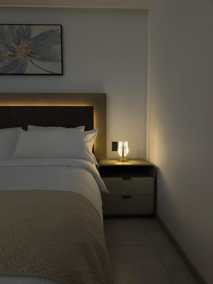Apart Studio De Lujo La Carolina Piso Alto, Piscina, Jacuzzi, Padel, Gym - Quito