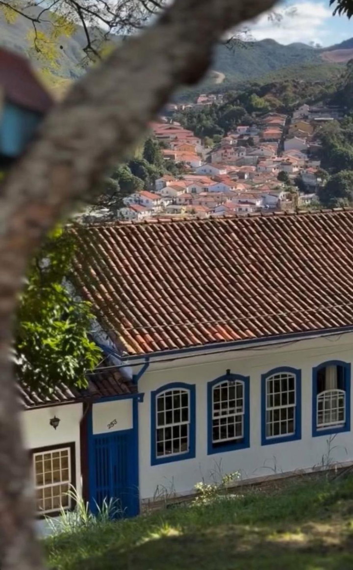 Acomodação Bicentenária - Qrts Parte Baixa Da Casa - Rua Casa Da ÓPera - Ouro Preto