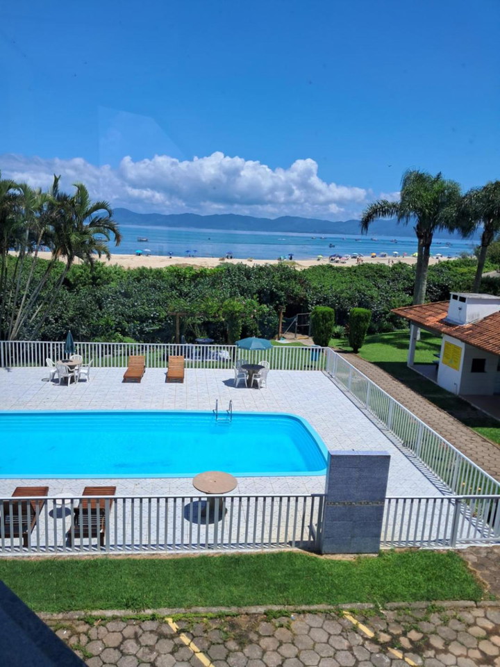 Apartamento Pé Na Areia De 1 Dormitório Com Vista Para Praia Ou Vista Lateral Pontas Das Canas - Santa Catarina (estado)