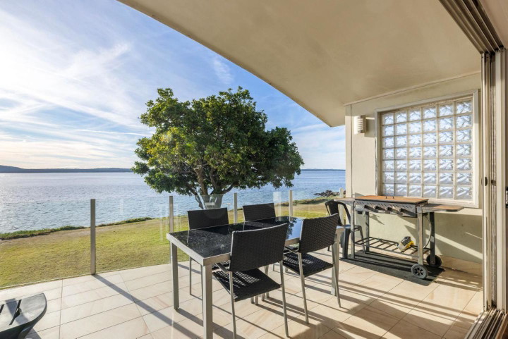 Breath Taking Waterfront - Nelson Bay