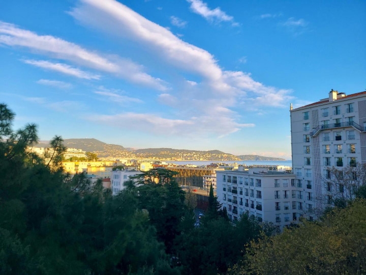 Appartement à 2 Pas De La Promenade Des Anglais Vue Mer 7 Avenue De Fabron - Nice