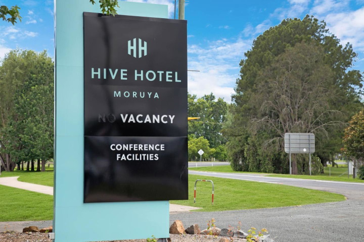 Hive Hotel, Moruya - South Coast